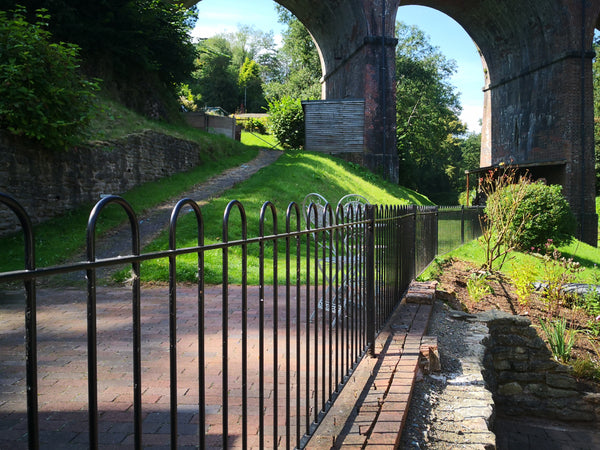 Bow Top Railing Kits | Fastline Fencing | Buy Online – Fastline Fencing ...